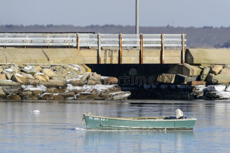 1,097 Esquife Fotos - Libres de Derechos y Gratuitas de Dreamstime