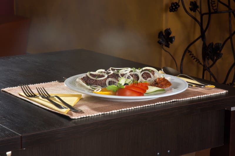 Essen im Restaurant stockbild. Bild von köstlich, essen - 46502455