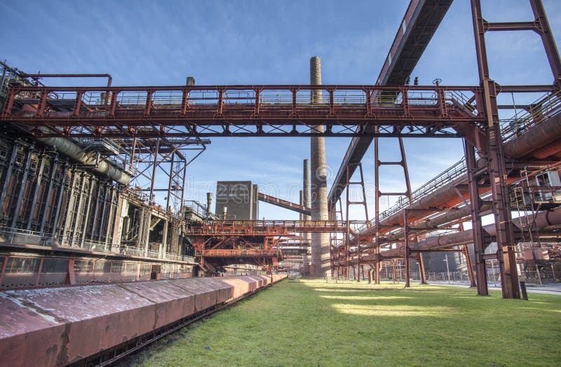 Essen Zeche Zollverein foto editorial. Imagen de sobrepasar - 36472406