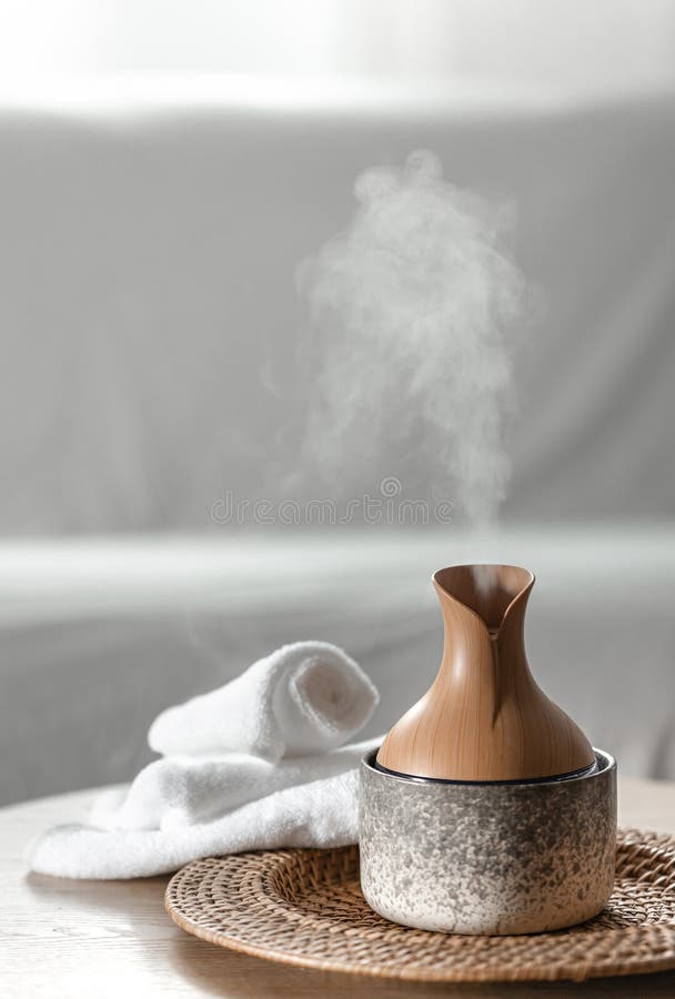Essential Oil Aroma Diffuser Humidifier Diffusing Water in the Air ...