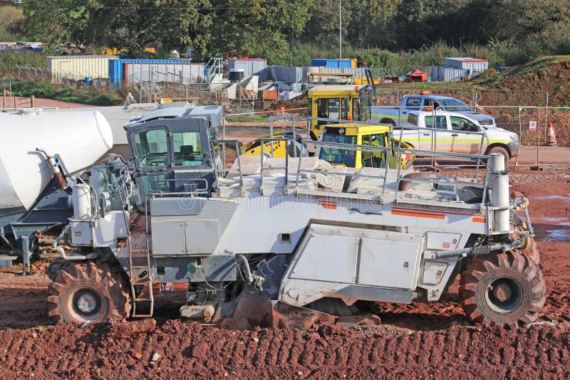 Estabilizador Del Suelo En Un Emplazamiento De La Obra Imagen de ...