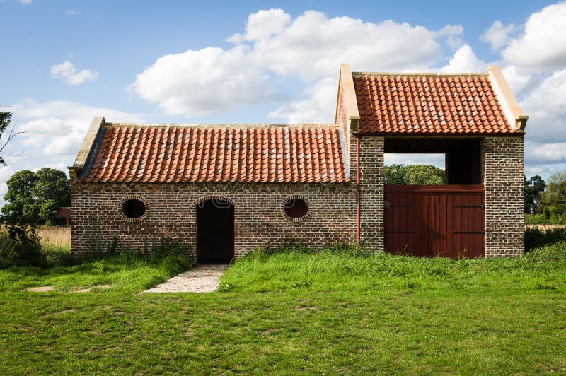 Establo O Granero Restaurado - Edificio De Ladrillo Rojo - Scampston ...
