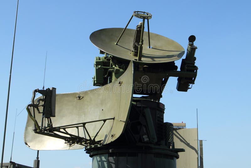 Radar militar foto de archivo. Imagen de plato, antena - 18832554