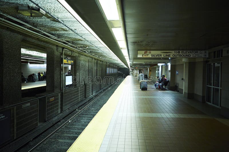 Estación Del Metro De Boston Foto de archivo editorial - Imagen de ...