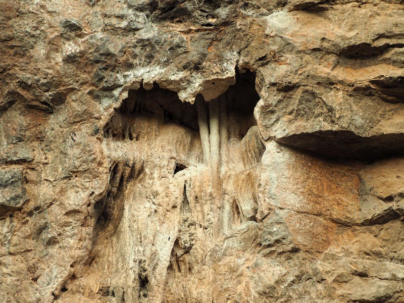 Estalactitas Roca natural imagen de archivo. Imagen de rocoso - 78064925