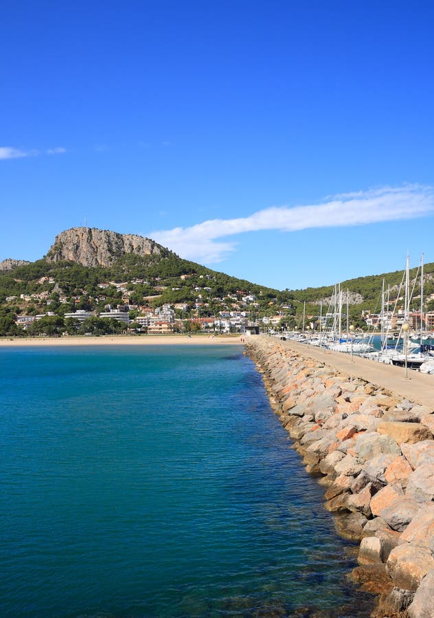 Estartit (Costa Brava, Spain) Stock Photo - Image of breakwater ...