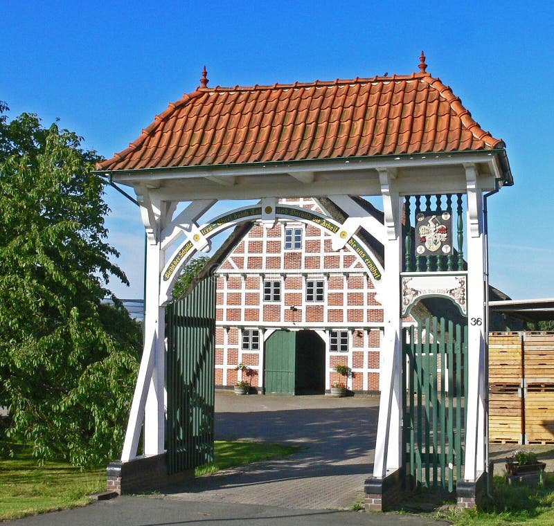 Estate, Arch, Shed, Medieval Architecture Picture. Image: 131082354