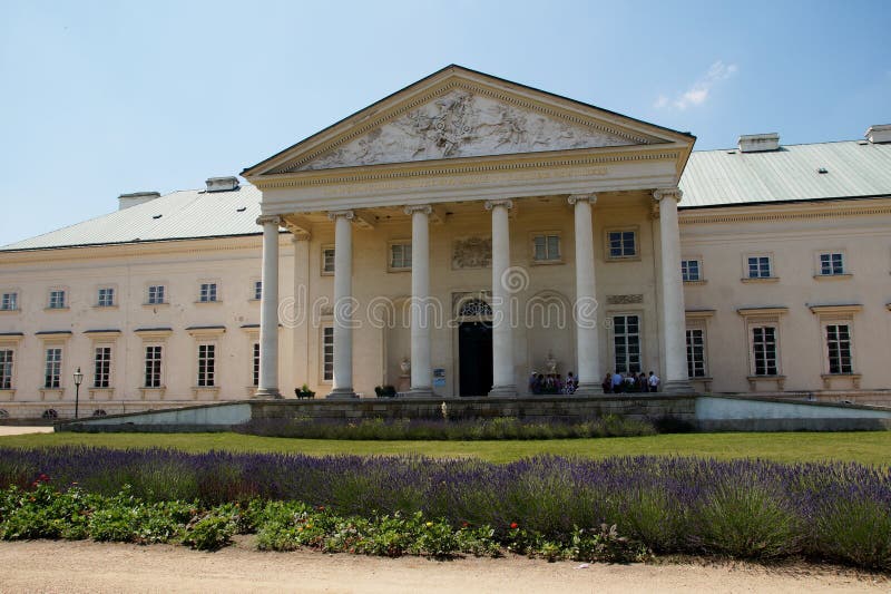 Estate, Landmark, Classical Architecture, Mansion Picture. Image: 136289495