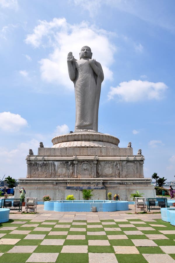 Estatua de Buda foto de archivo. Imagen de turista, escultura - 36434806