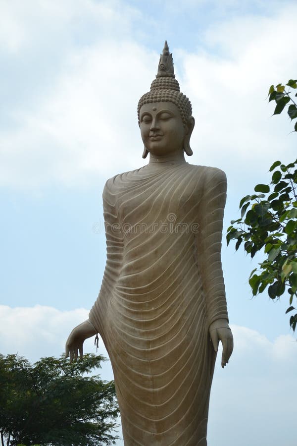 Estatua de Buda foto de archivo. Imagen de imagen, buda - 39245874