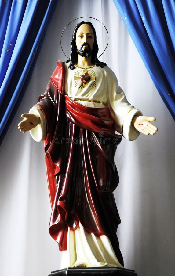 Estatua de Jesús imagen de archivo. Imagen de ventanas - 7069097