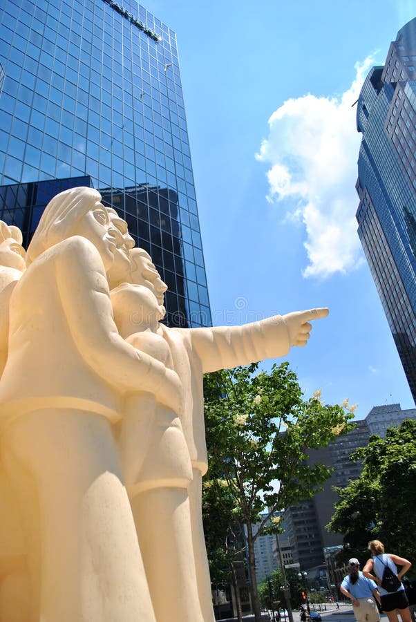 Estatua de Montreal fotografía editorial. Imagen de montreal - 36679932