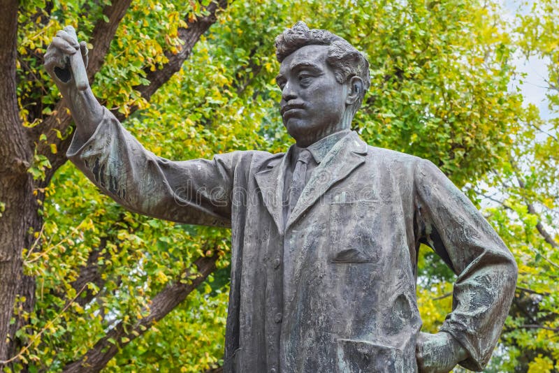 Estatua de Noguchi Hideyo foto editorial. Imagen de descubra - 41504706