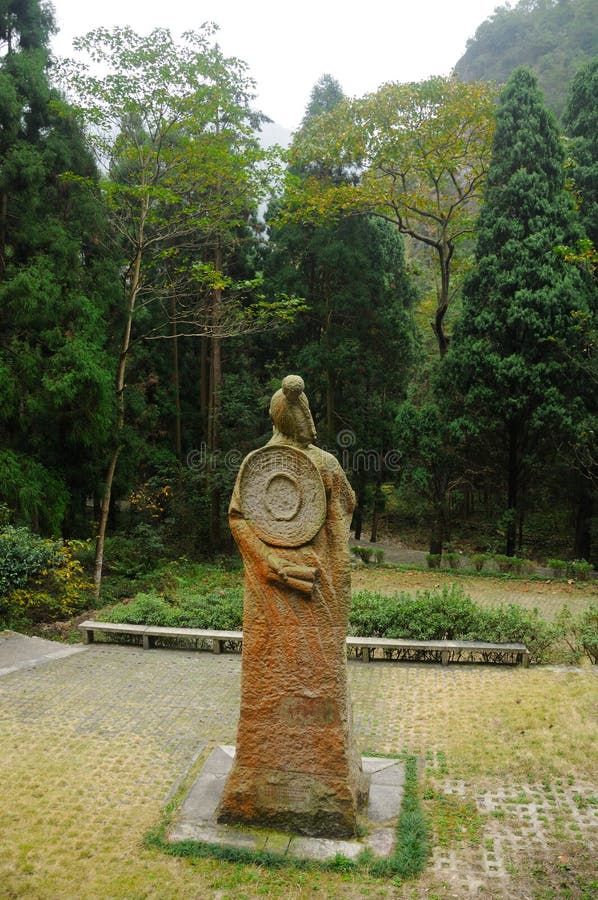 Estatua de Xu Xiake imagen de archivo. Imagen de districto - 47846443