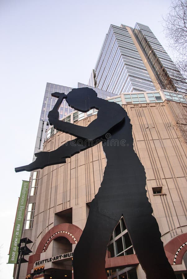 Estatua Del Museo De Arte De Seattle Foto editorial - Imagen de hombre ...