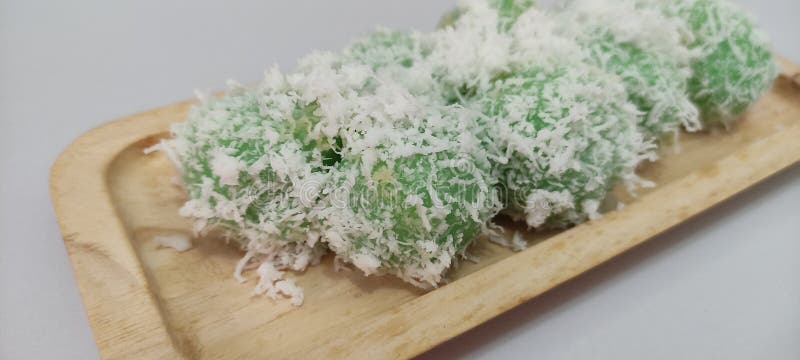 Este Es El Pastel Tradicional Klepon De Java Indonesia Imagen de ...