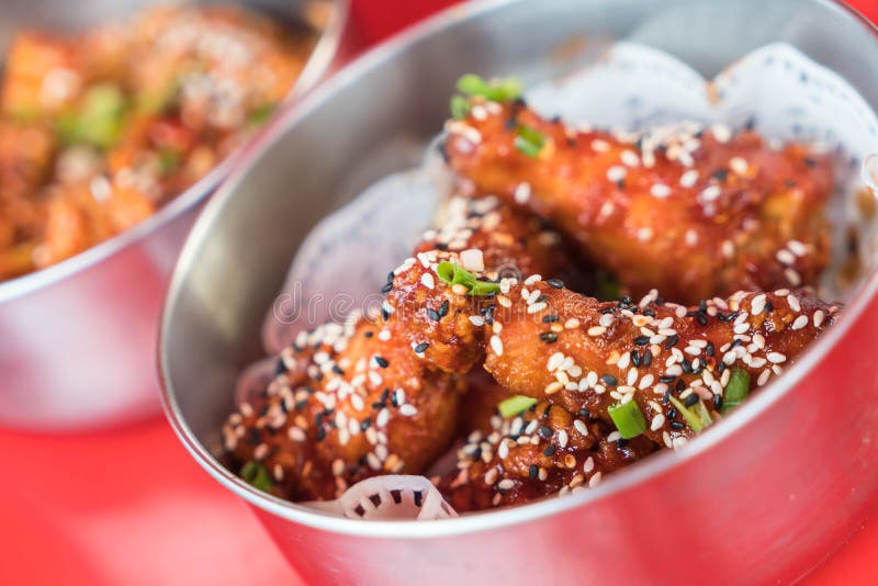 Estilo Do Coreano Do Frango Frito Foto de Stock - Imagem de tempero ...