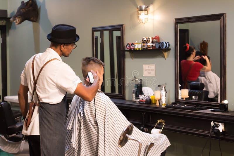 Estilo retro Barber Shop foto editorial. Imagen de auckland - 89538621