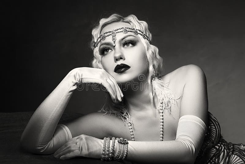 Estilo Retro Do Flapper Da Mulher Imagem de Stock - Imagem de headband ...