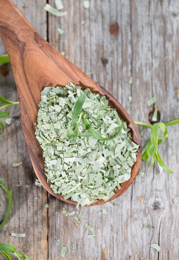 Estragon (getrocknet) stockbild. Bild von kräuter, würzig - 42595113