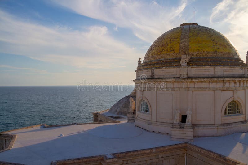 611 Estructura Abovedada Fotos de stock - Fotos libres de regalías de ...