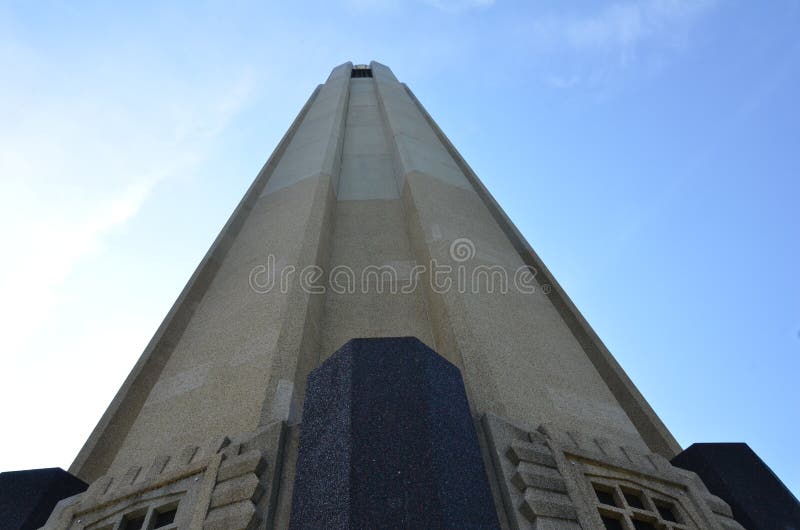 Estructura O Edificio Alta De La Torre En Edison, New Jersey Foto de ...