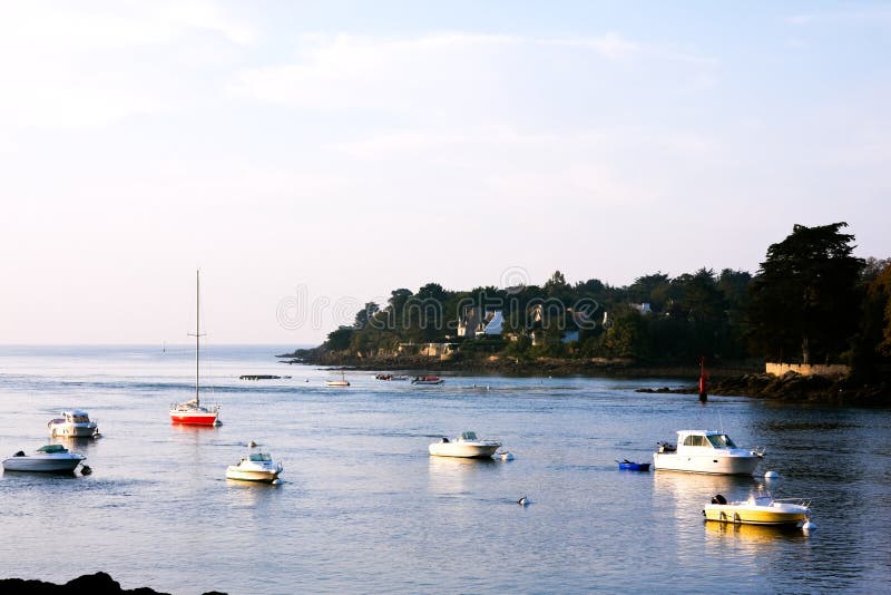 Estuary of Odet stock image. Image of village, boat, landscape - 21954253