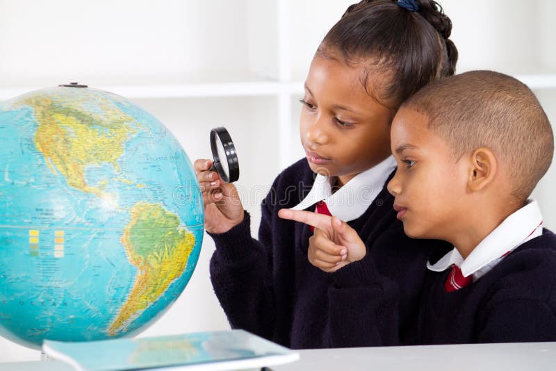 Estudiantes De La Escuela Primaria Imagen de archivo - Imagen de tierra ...