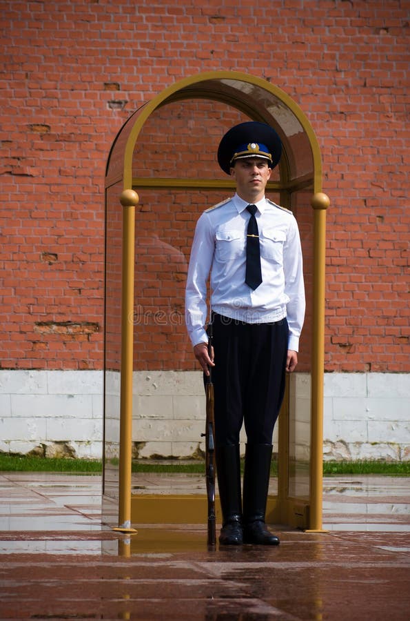 Eternal Fire Guard in Moscow Editorial Stock Photo - Image of moscow ...