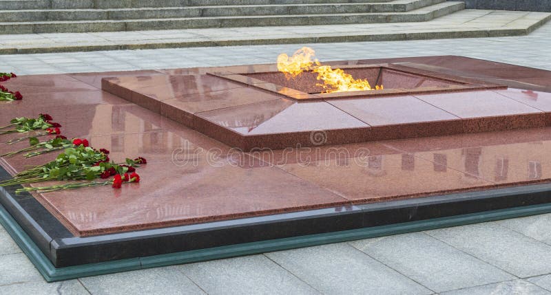The eternal fire monument. editorial image. Image of solemn - 395035700