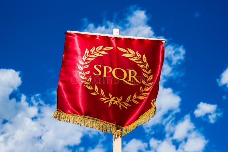 Lo SPQR Romano Di Simbolo Dell'impero in La Turnie Vicino Al Monaco ...