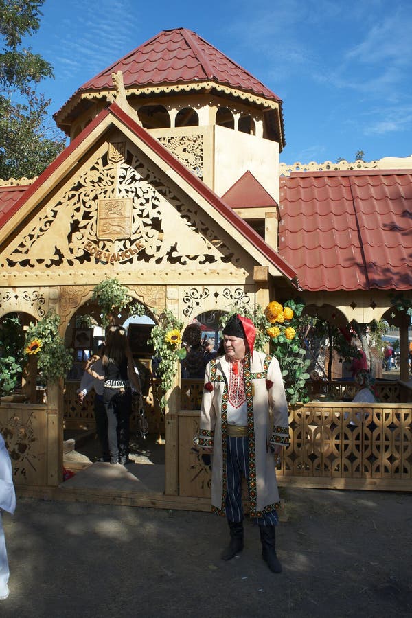 Ethnic Festival editorial image. Image of tourist, theater - 16022330