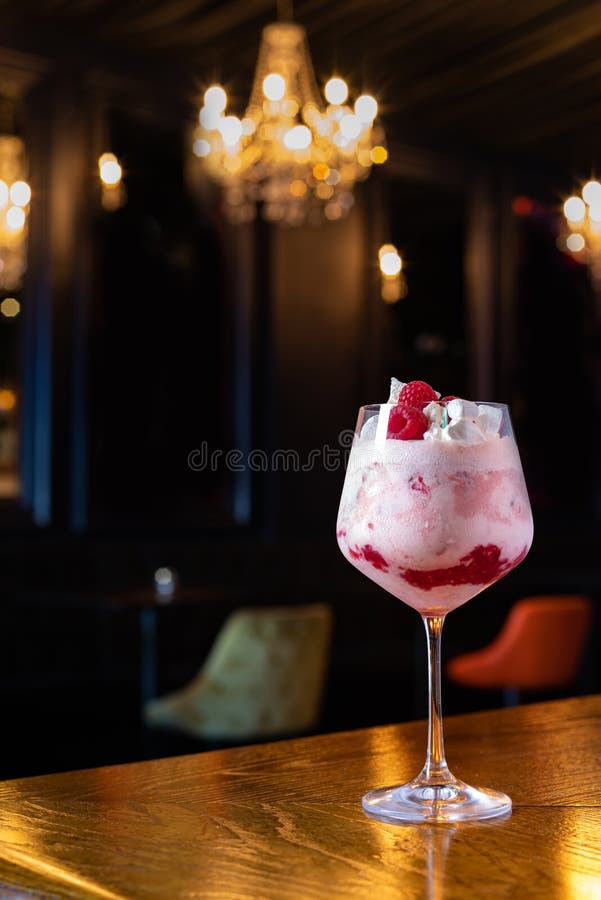 Eton Mess Raspberry and Marshmallow Alcoholic Cocktail at the Bar Stock ...