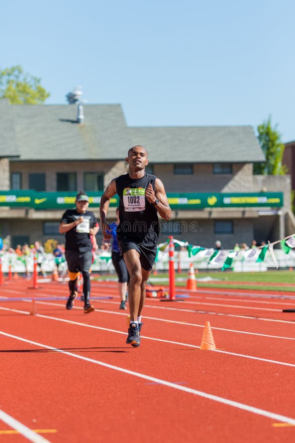 2016 Eugene Marathon editorial photography. Image of race - 70925942