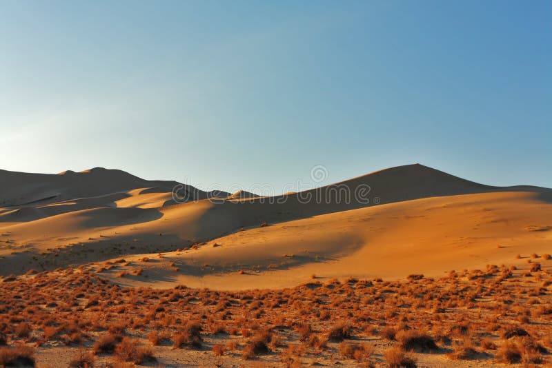 Eureka in Woestijn Op Zonsopgang Stock Afbeelding - Image of duin ...