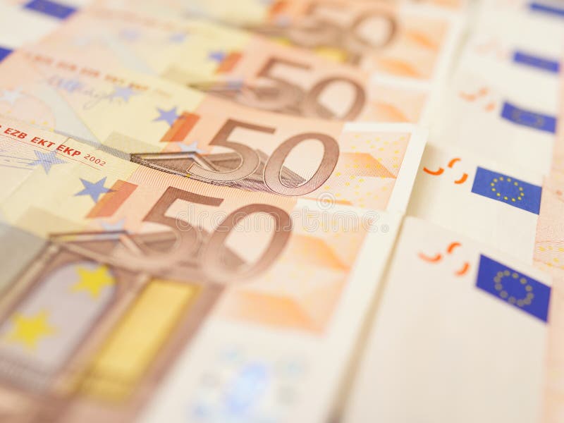 Euro paquet d'argent image stock. Image du finances, élastique - 37674293