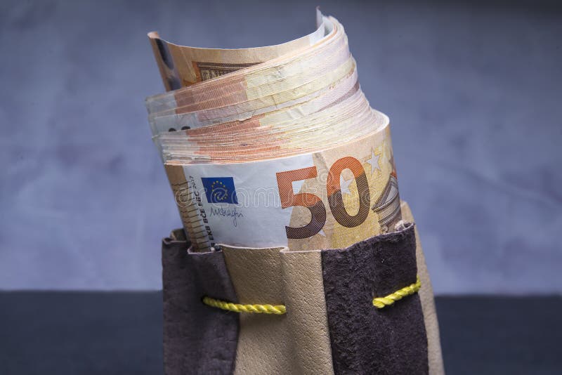 Sacco Della Moneta Con Gli Euro Immagine Stock - Immagine di banca ...