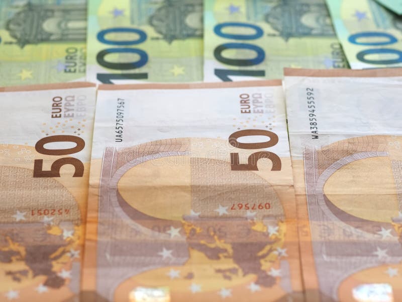 Euro-Scheine Oder Banknoten 100 Und 50 Euro Stockfoto - Bild von mieten ...