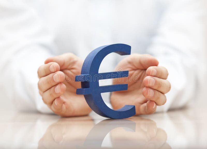 Euro Simbolo Blu Con Il Mucchio Delle Monete Immagine Stock - Immagine ...