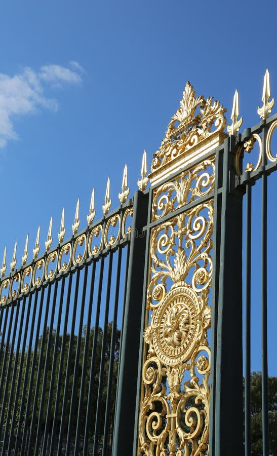 European Ancient Golden Gate Stock Photo - Image of gate, parigi: 147932016