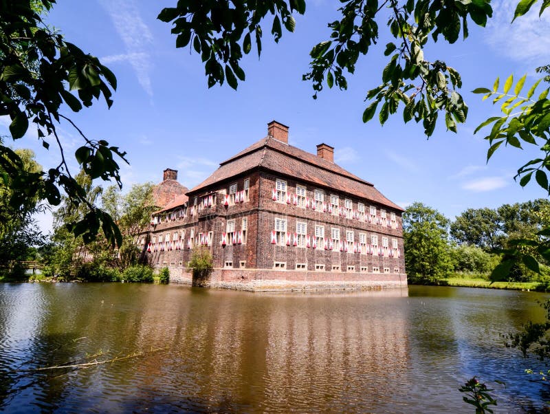 European Old Ancient Castle Stock Image - Image of park, palace: 246936005