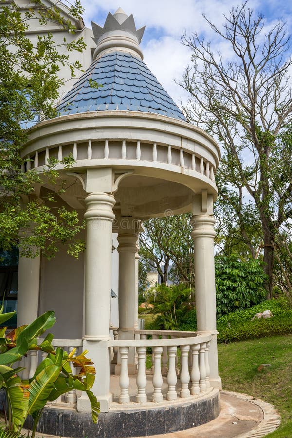 European-style Minaret Buildings and Castle Buildings in the Manor ...
