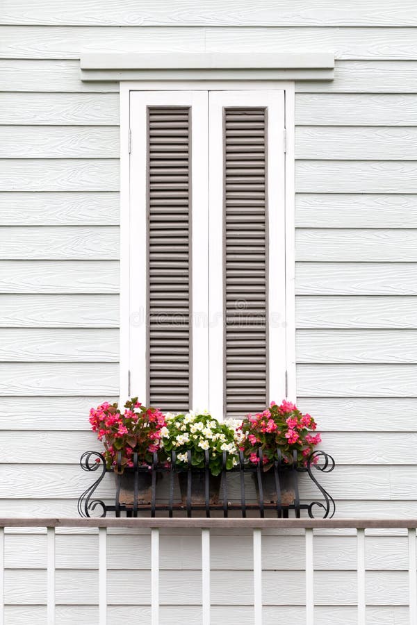 118 Flower Box Window Sill Old Europe Stock Photos - Free & Royalty ...