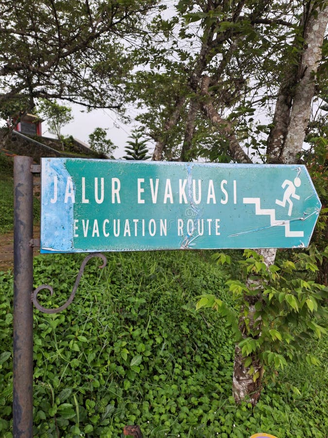 Evacuation Route Disaster Escape Notification Placard Stock Photo ...