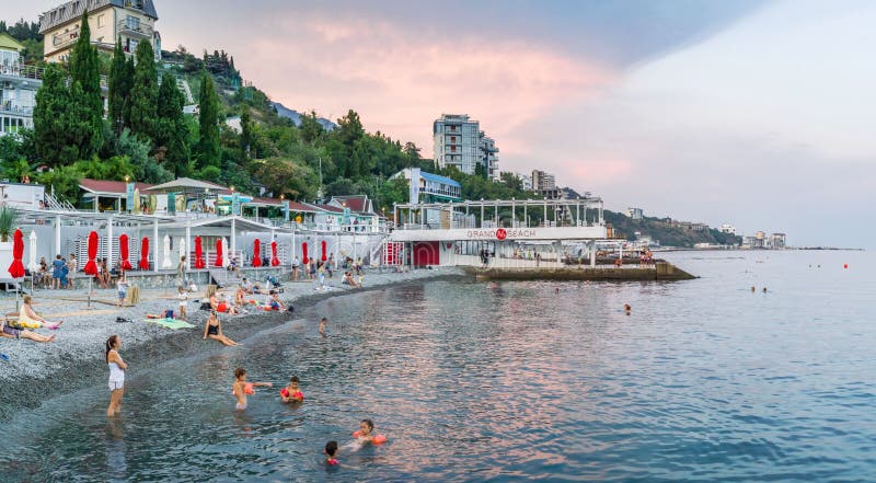 Evening Massandra Beach Grand 3 Panorama Editorial Stock Image - Image ...