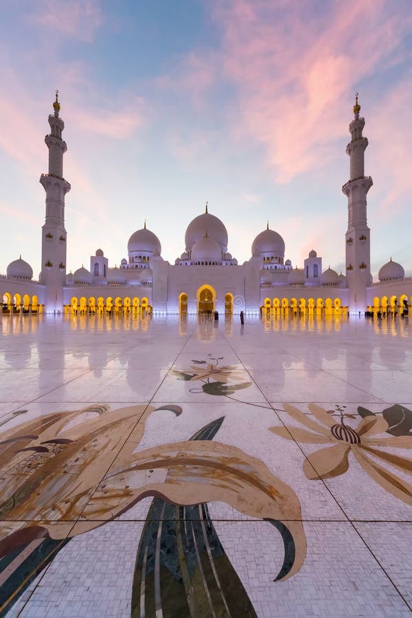 Evening Sheikh Zayed Mosque is One of Six Largest Editorial Stock Photo ...