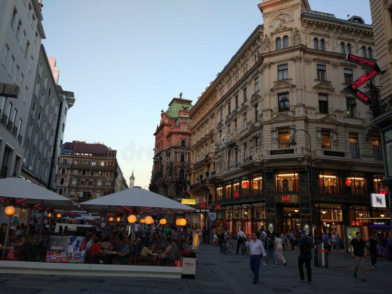 Evening stroll in Vienna editorial stock photo. Image of stroll - 125467063