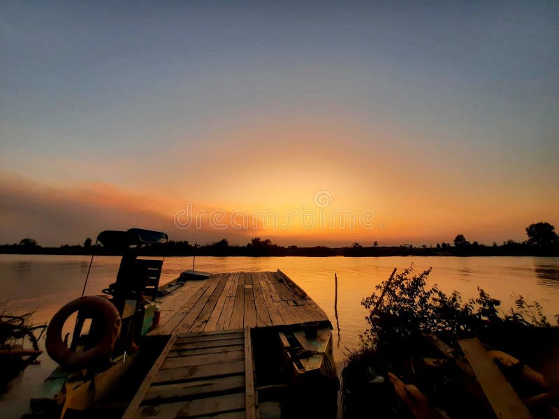 Evening Time Becomes a Link between Day and Night, Evening is the ...