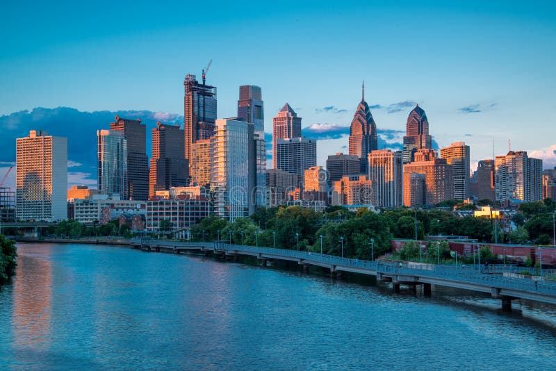 Philadelphia skyline editorial photo. Image of landscape - 99396251