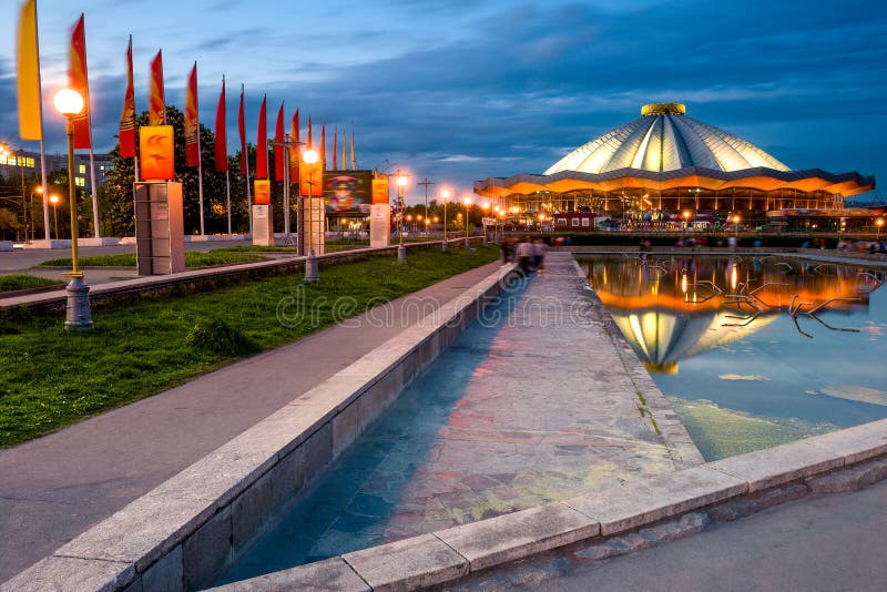 Evening View of the Great Moscow Circus on Vernadsky Avenue. Stock ...